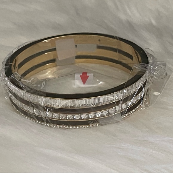 henri bendel | Jewelry | Nwt Henri Bendel 3 Tierband Gold Bracelet ...